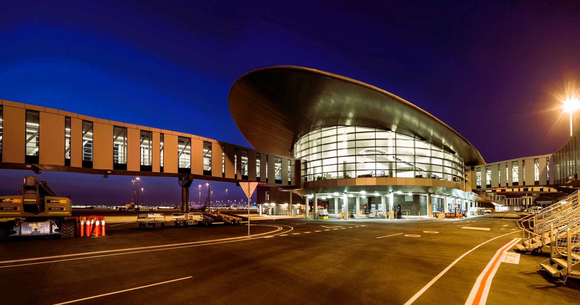 Airport Charters: Experience Unmatched Comfort with Emu Coach Hire - #1 ...