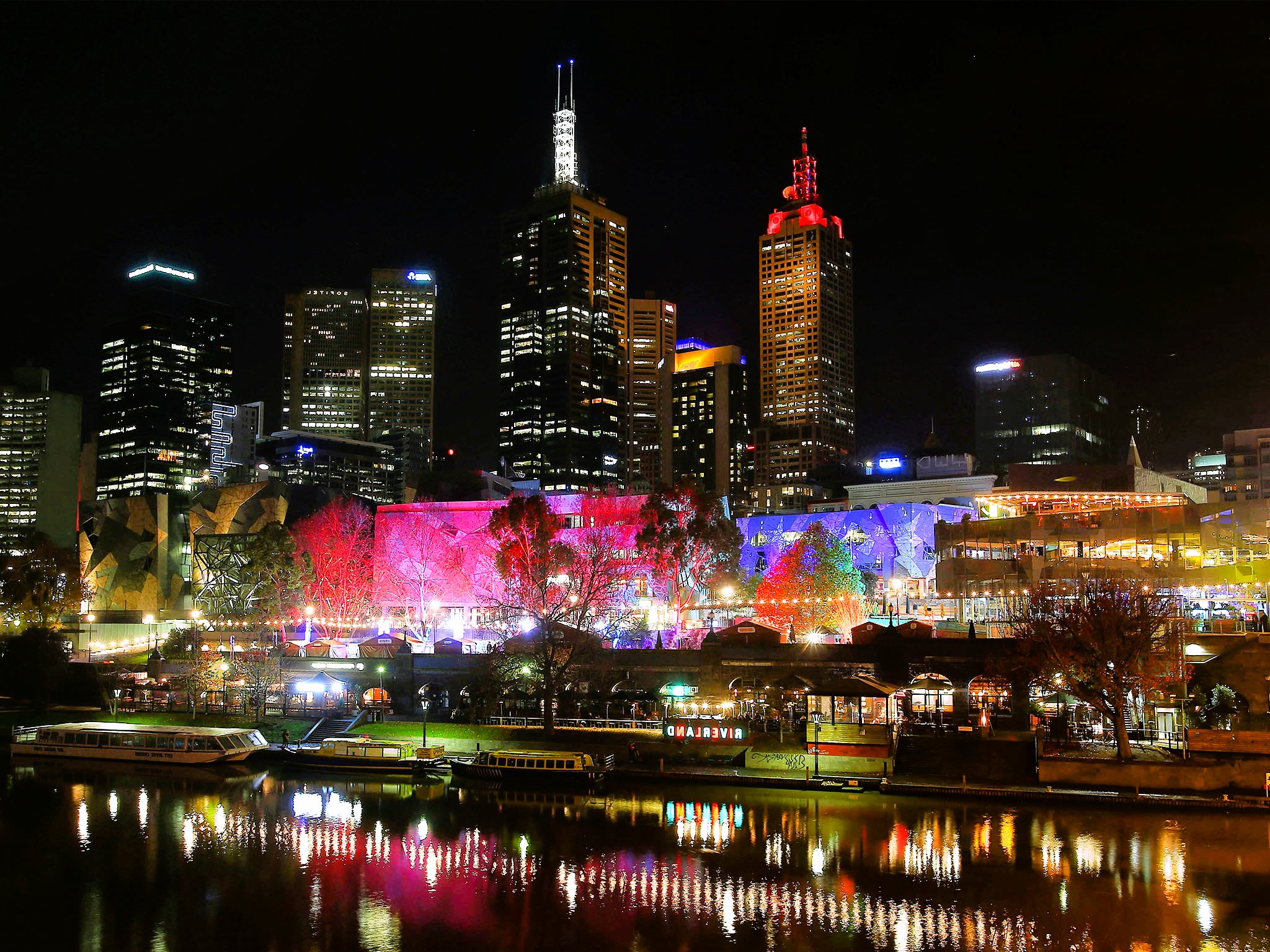 City Sightseeing with Emu Coach Hire - Discover Melbourne's Gems - Top ...